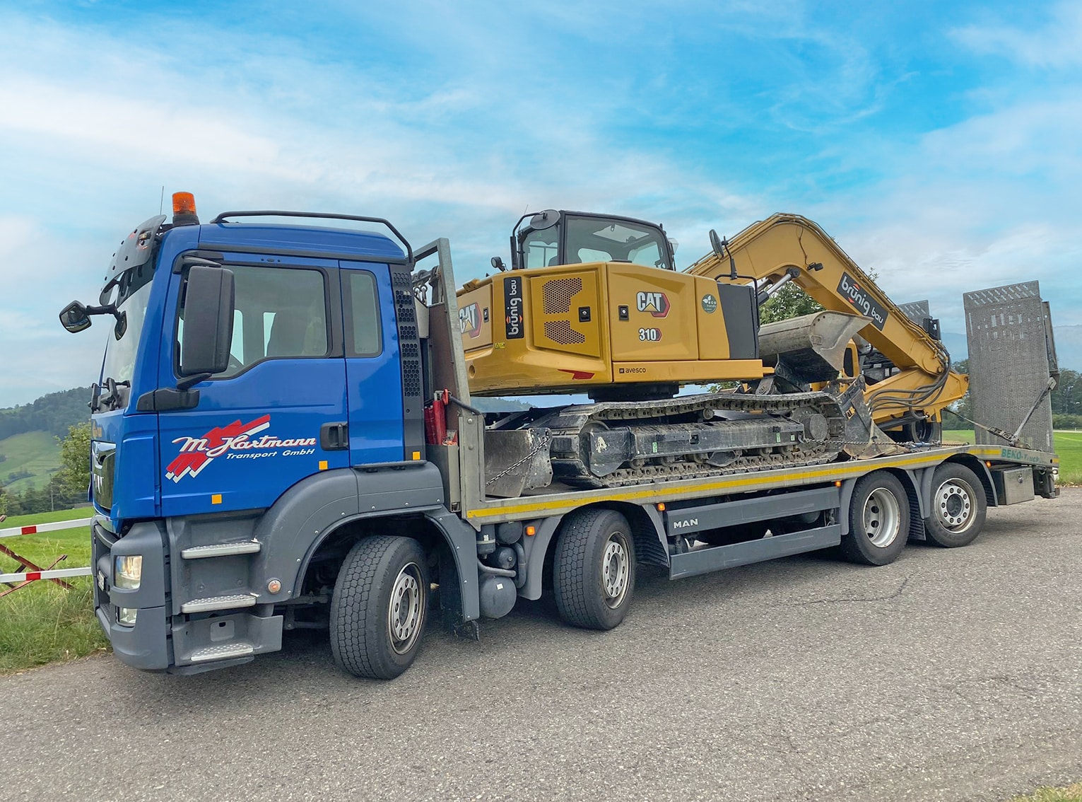 Baumaschinen-Transporte im Raum Zürich - Hartmann Transport